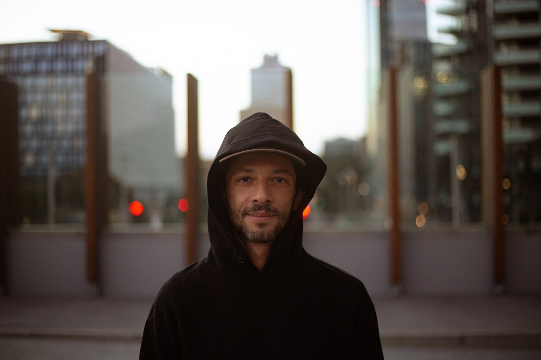 “Salvami”, il nuovo singolo inedito di Nesli che racconta un ...