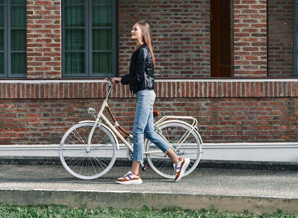 Le sneaker colorate di Amedeo Testoni: il passe-partout irresistibile ...