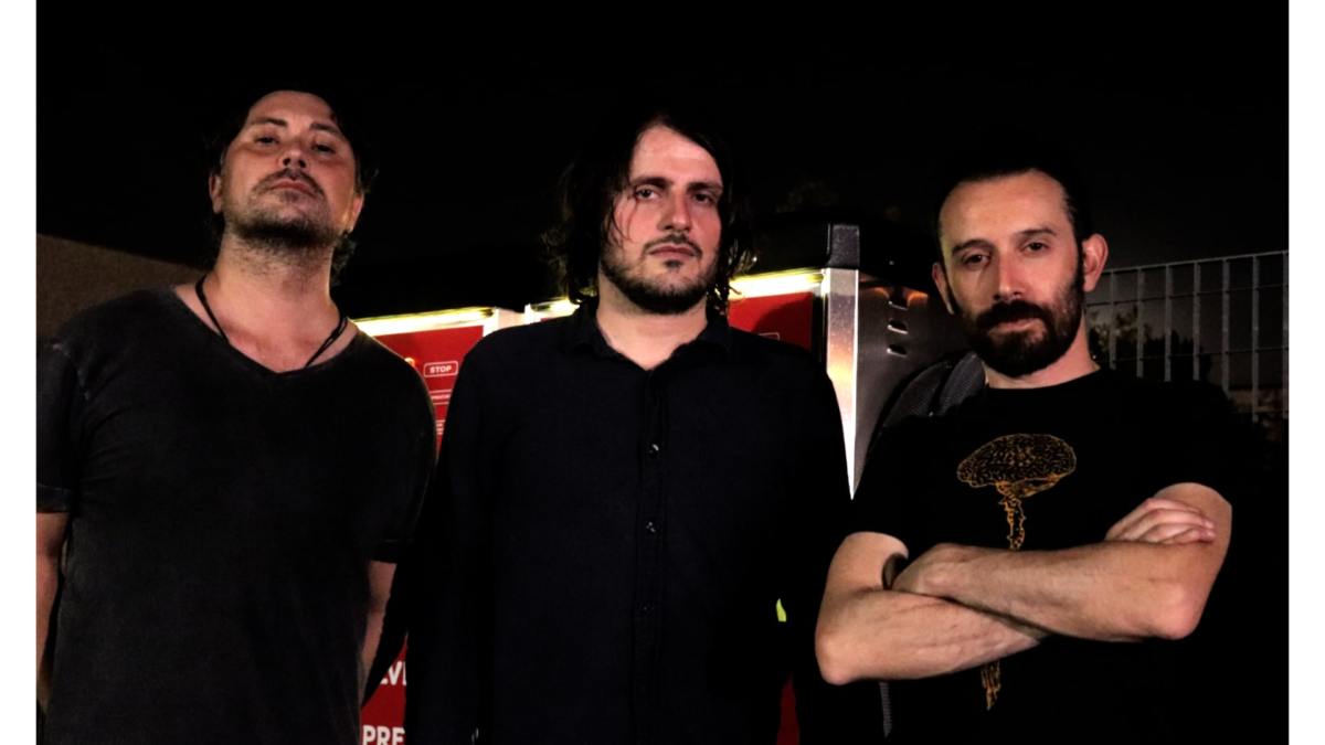 Abissi, “Oltre”: il primo lavoro in studio della band milanese permeato ...