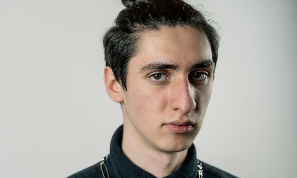 chaze, “Cura di me”: nel nuovo singolo il cantante romano canta la sua ...