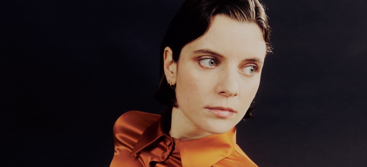 Anna Carol, “Colla”: nuovo singolo da cui emerge l’anima ironica della ...