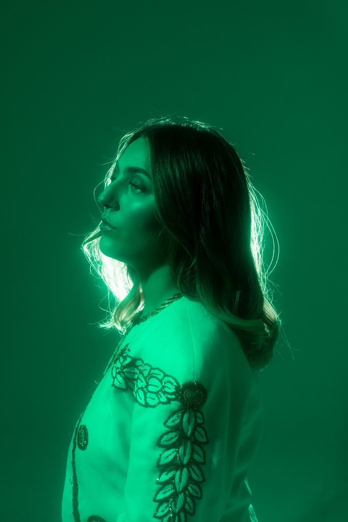 Alice Caronna, “2”: un brano che va ad esplorare l’amore e la sua ...