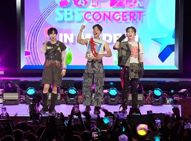 Da Parigi a Madrid tutti pazzi per il K-pop: un weekend colorato dalle ...