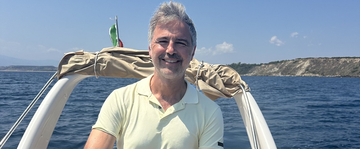 Beppe Convertini confermato alla conduzione di “Azzurro – Storie di ...